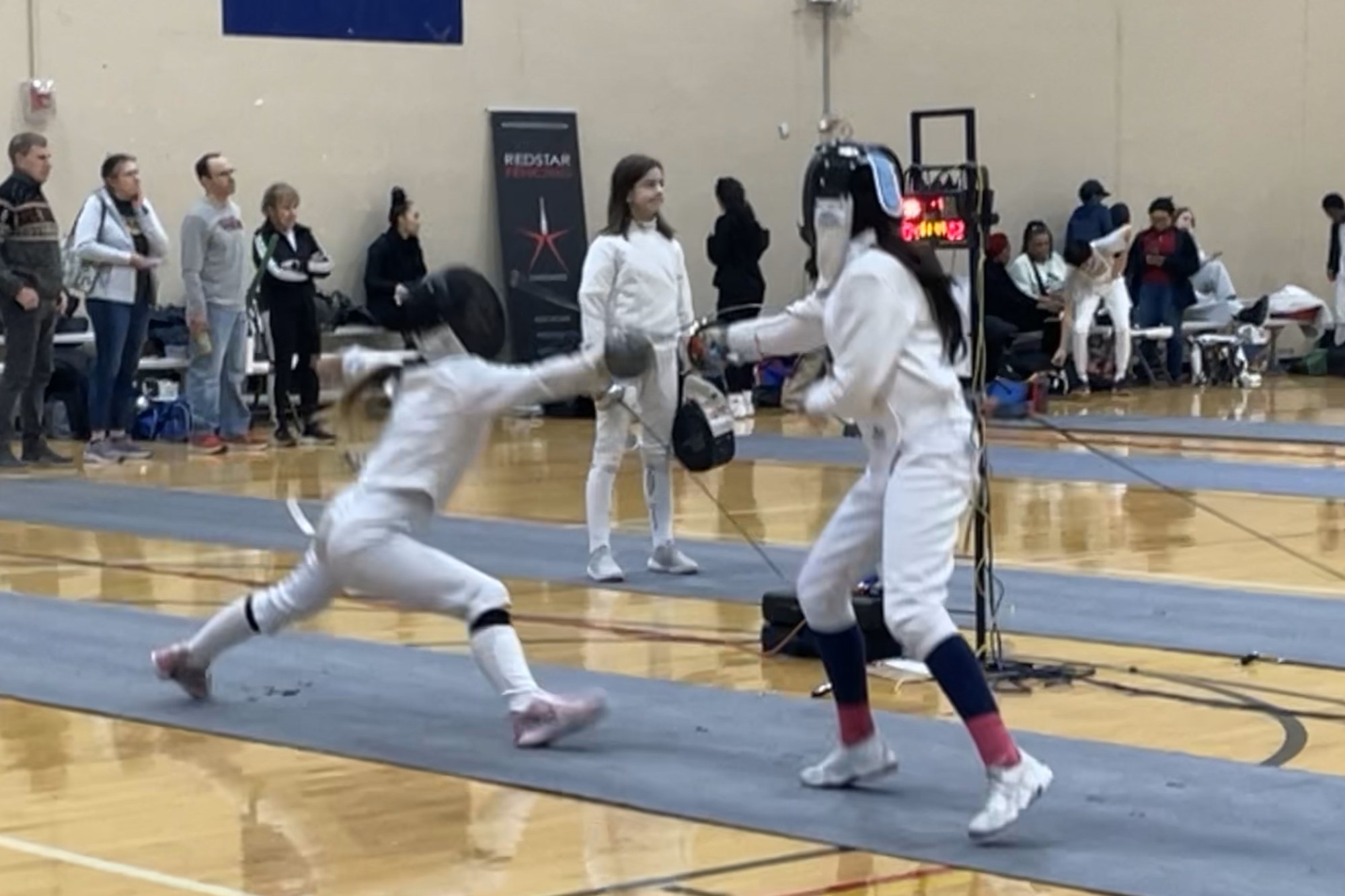 red door fencing – Olympic sport of fencing in Des Moines, Iowa